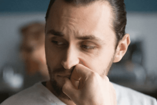 Kratom Abuse: Signs, Symptoms, & Side Effects | Sandstone Care